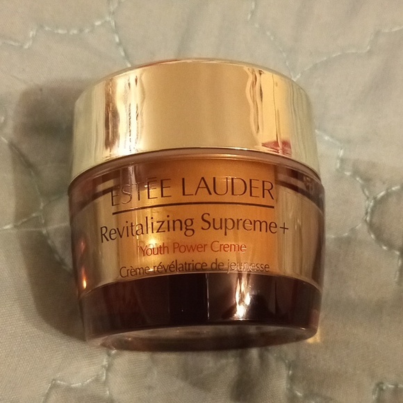 Estee Lauder | Skincare | Esstee Lauder Revitalizing Supreme | Poshmark